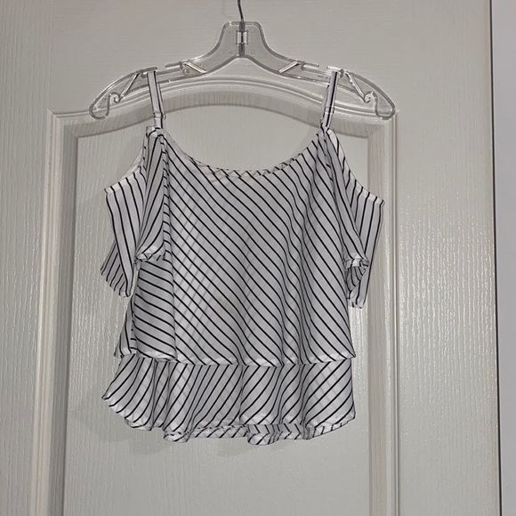 Angelica | Tops | Angelica Striped Flowy Cold Shoulder Top | Poshmark